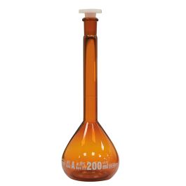 Volumetric flask amber class A with plastic stopper GLASSCO